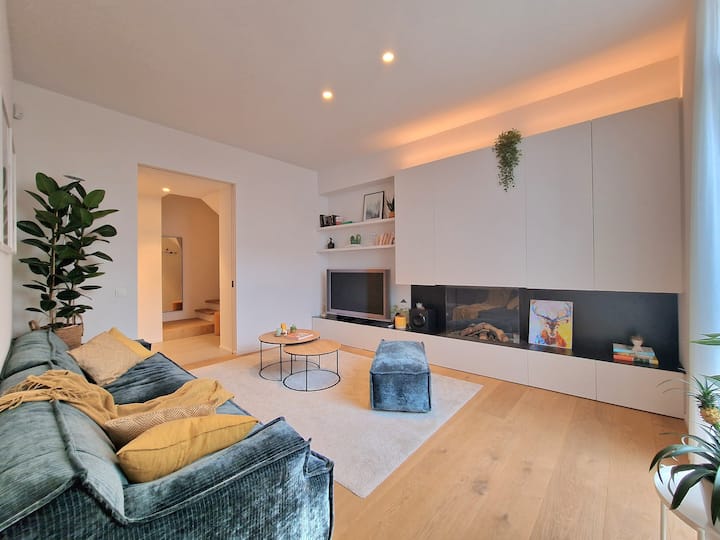 Unique 2-bedroom Apartment With A Private Patio - Gante