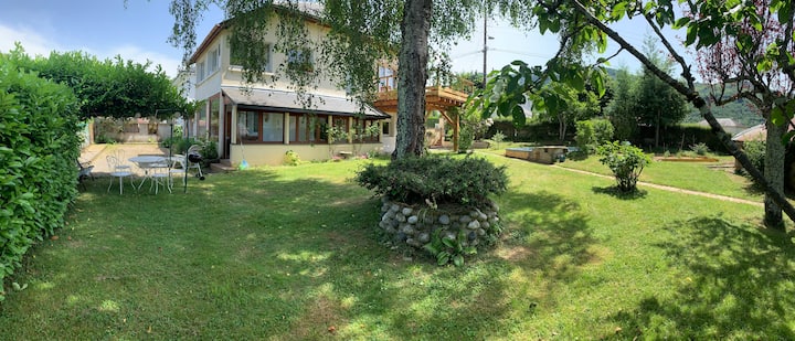 T3 Avec Jardin Arboré, Quartier Calme - Bagnères-de-Bigorre