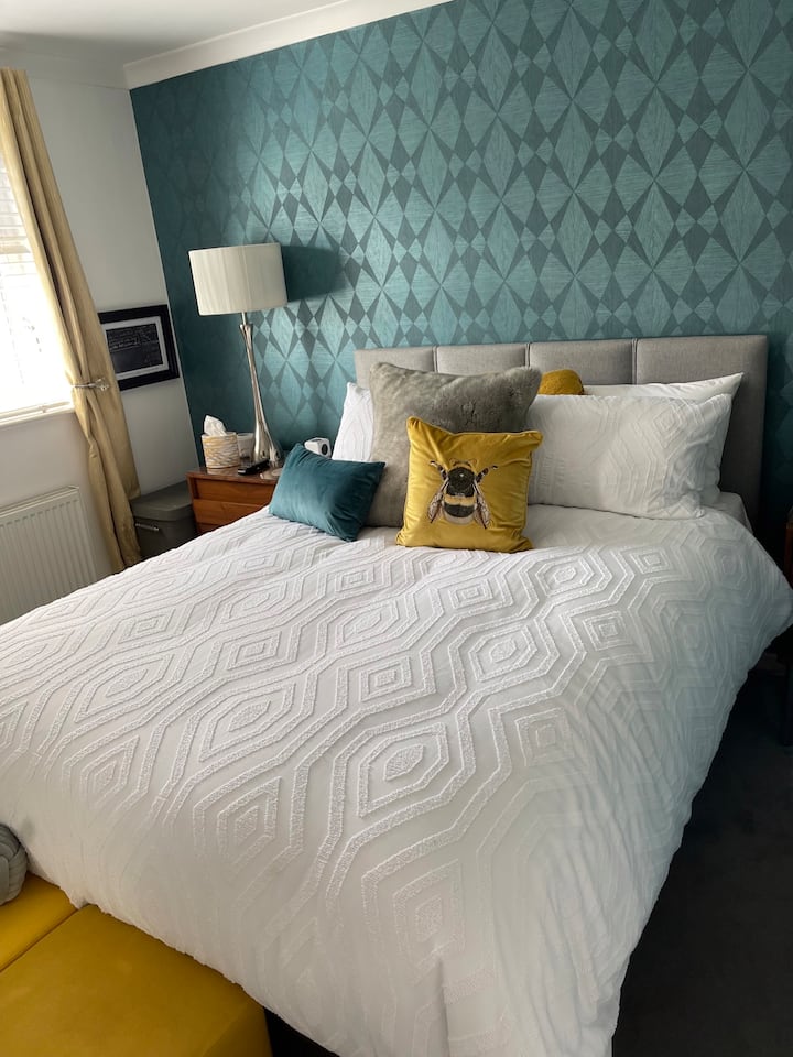 New Boutique Duplex Apartment 10 Mins To Golf! - Ayr
