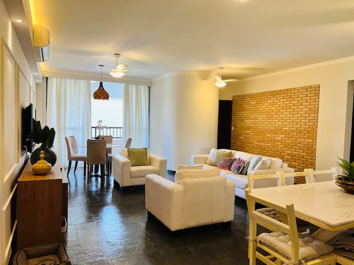 Apartamento Amplo, Aconchegante E Bem Localizado. - Ubatuba