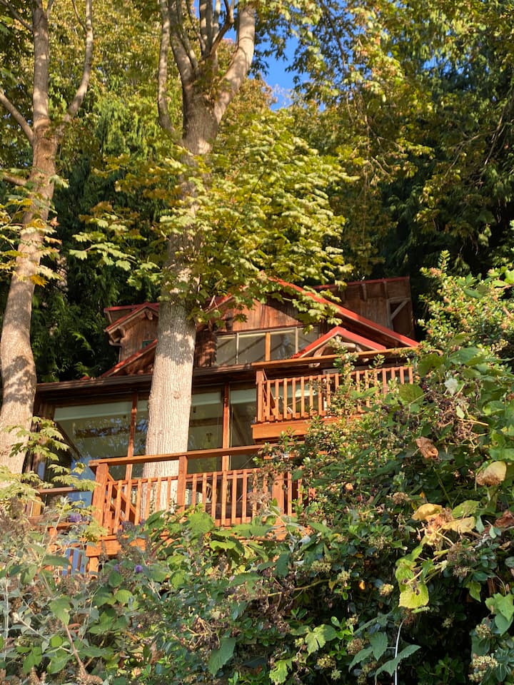 Ocean View Beach Home At Picnic Lake - Lynnwood, WA