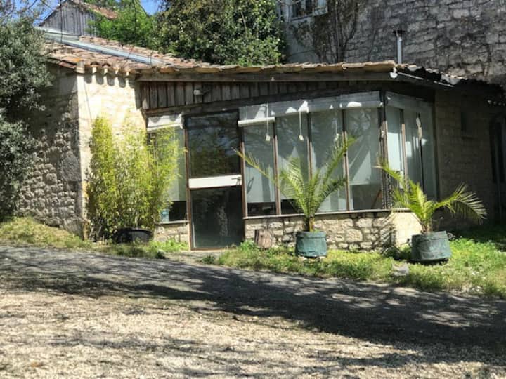 Studio, Lot (Dep 46) - Quercy Blanc, France - Montcuq