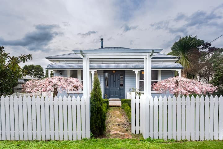 Browns - Martinborough - マーティンボロー