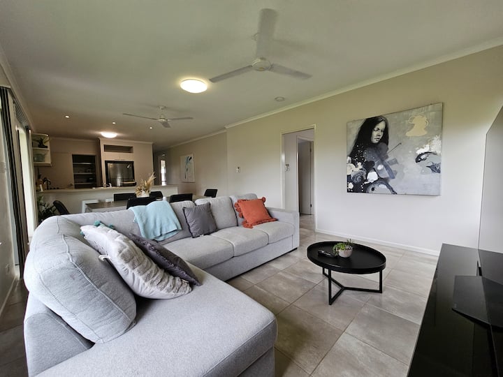 Bronson House (Fnq) - 4 Bedroom 2 Bathroom - Cairns