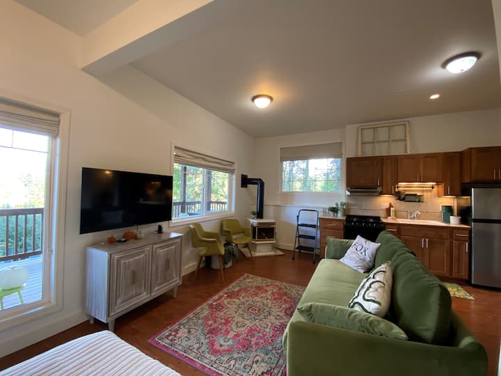 Cozy Fox Island Studio Retreat On Echo Bay - Gig Harbor, WA