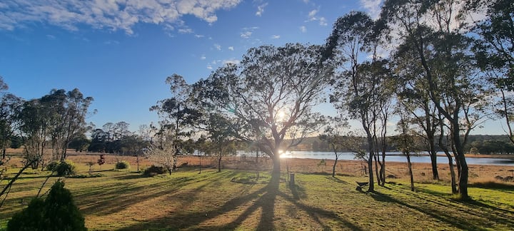 Burramere Homestead  4 Bedrooms @Storm King Dam - Stanthorpe
