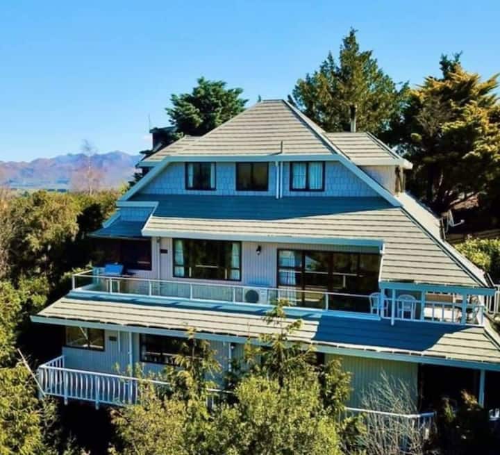 Views And Space For Large Groups - Hanmer - Hanmer Springs