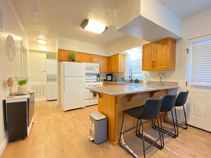 Hillside 2 Bedroom Apt-across From Ohsu - Providence Park
