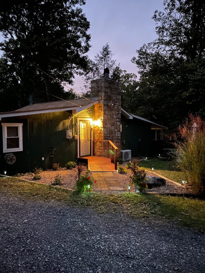 1959 Topley Retreat/fenced Pet Area/ Serene/ Wifi - Luray, VA