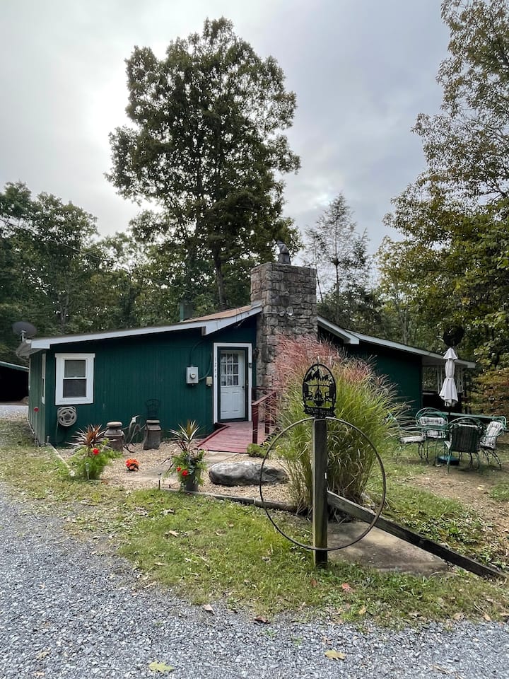 1959 Topley Retreat/fenced Pet Area/ Serene/ Wifi - Luray, VA
