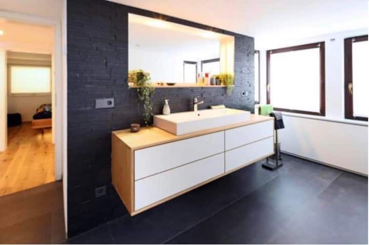 Traumhafte Wohnung In Reutlingen City - Reutlingen