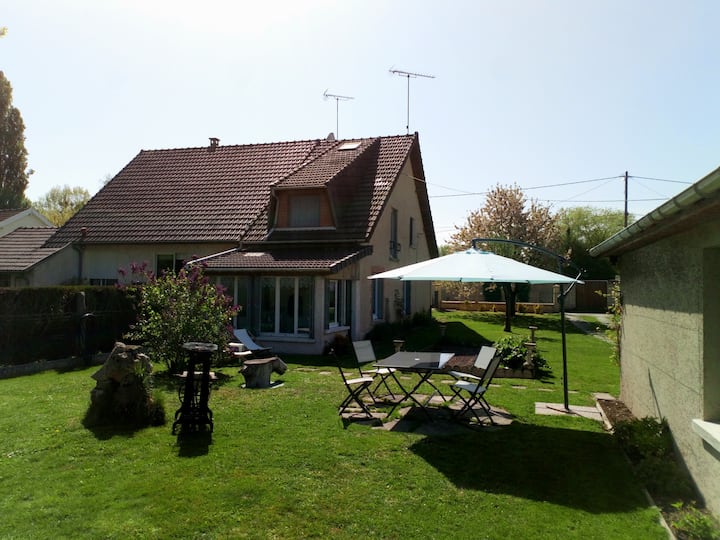 Gîte Esclavolles-lurey - Romilly-sur-Seine