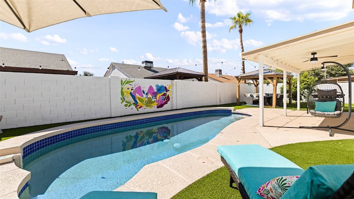 Walk To Stadium, Westgate, & Desert Diamond Arena - Glendale, AZ