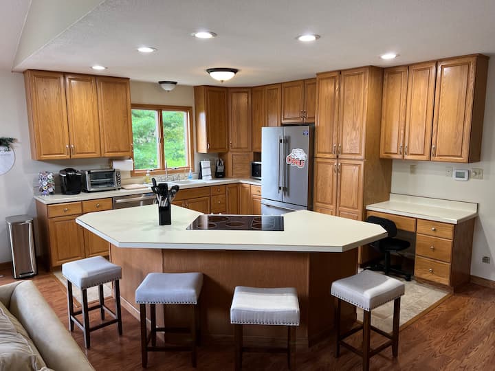 Onu Families - Awesome 4 Bedroom Home For Visiting - Ohio Northern University, Ada
