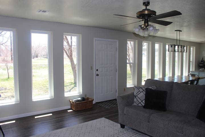 2 Bedroom 1 Bath Home Nestled Among The Trees. - Panguitch, UT