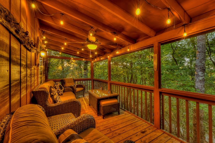 Blue Ridge Cabin: Summer In The Mountains - Blue Ridge, GA