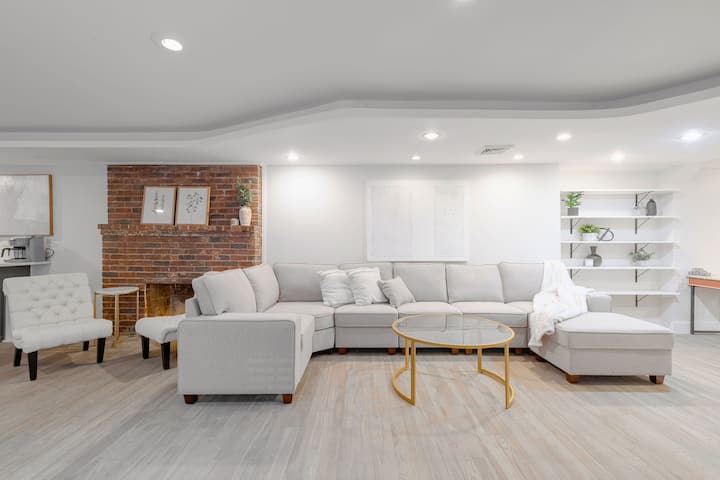 Spacious 2 Bedroom - New York