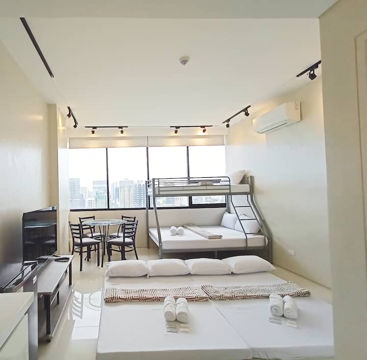 16g Walking Distance To Ayala & It Park W/ Wifi - Cebu