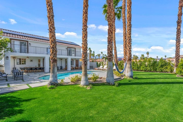 Paradise Villa 4 Bd, 3 Ba - Cathedral City, CA