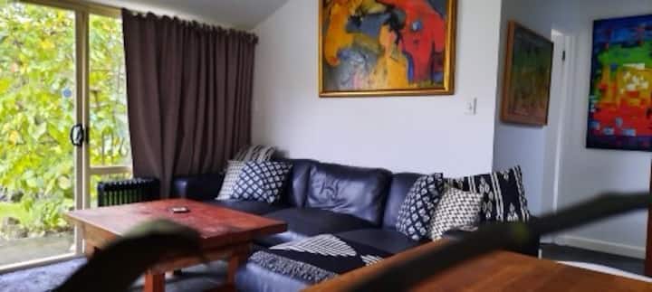 Tranquil Garden Bungalow - Manly