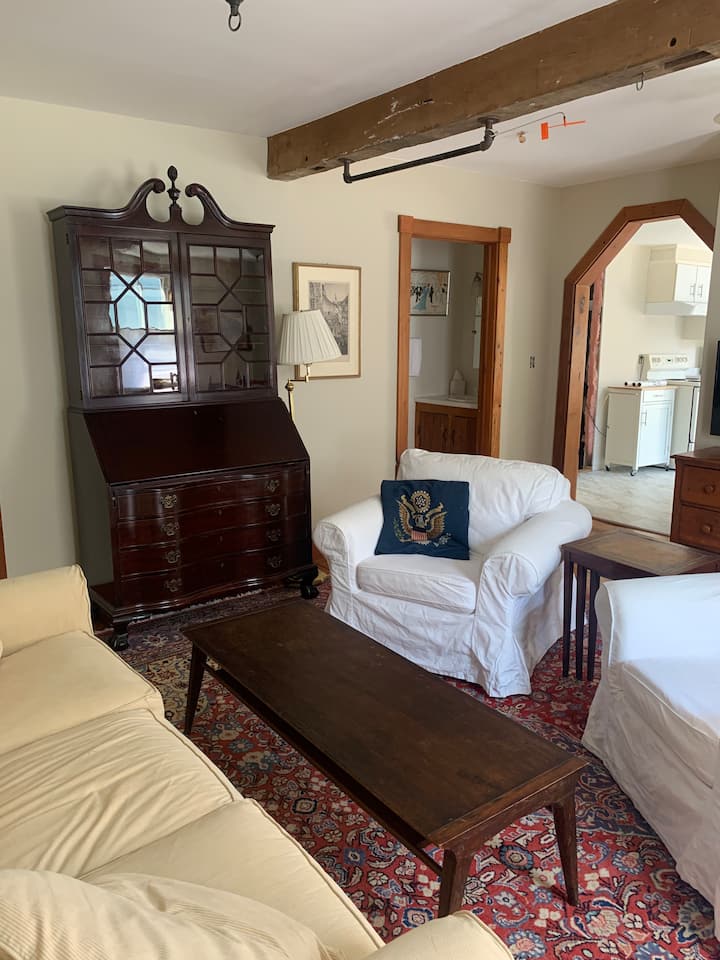 Charming 2 Bdrm - Close To Everything - Portland, ME