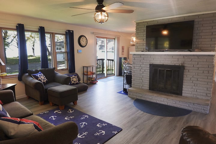 3br Cabin On The Lake With Sandy Beach, Kayaks, Docks And Firepit - Minnesota