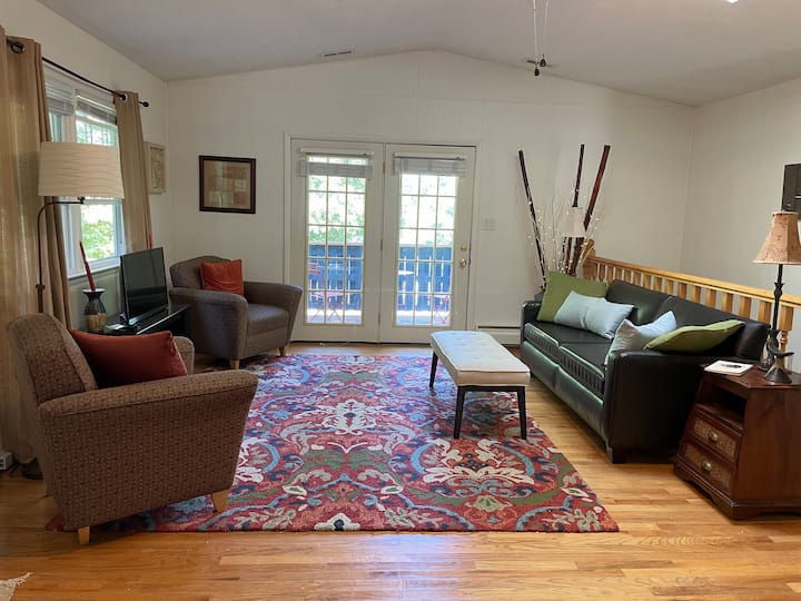Cheerful 2-bedroom Home Off The Blue Ridge Parkway - 애슈빌