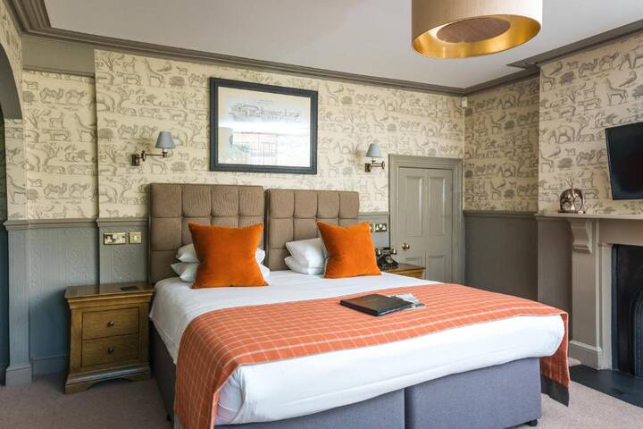 Deluxe King / Twin Room In Bath - Bath
