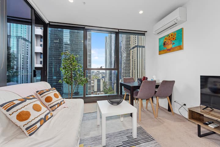 19-stunning And Comfy In Central Location - Melbourne