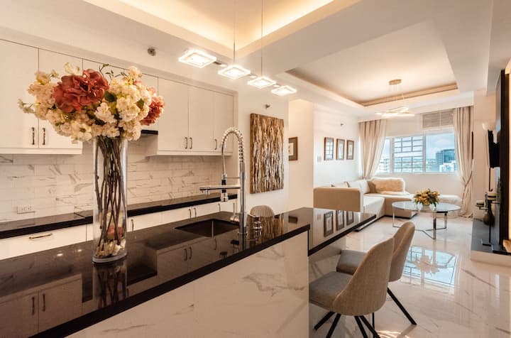 Deluxe 2 Bedroom Apartment 1403 - Cebu