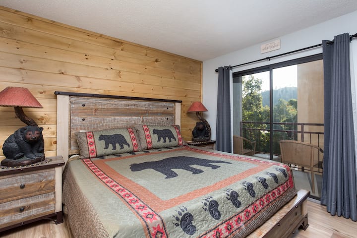 Walk To Downtown Gatlinburg/mountain Views/cozy - Gatlinburg, TN