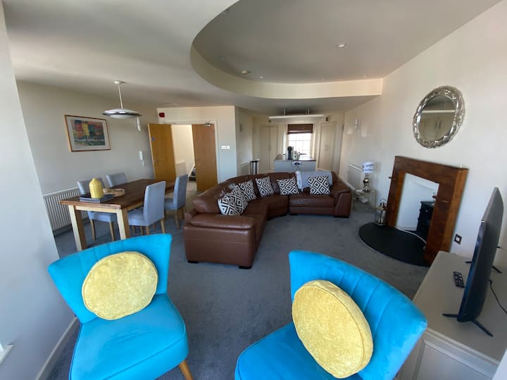Caldey View- A Beautiful Flat In The Heart Oftenby - Tenby