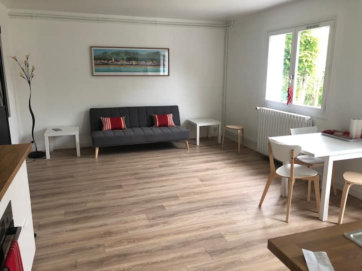 Saint-pée-sur-nivelle : Charmant Logement - Ascain