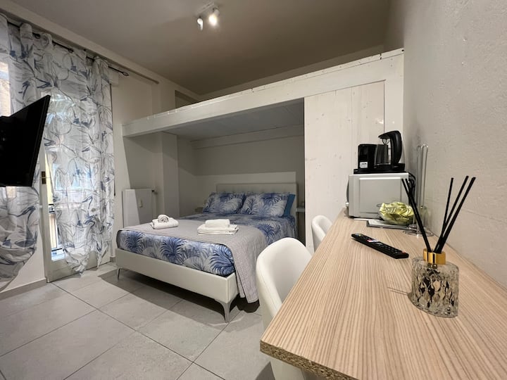 Tiny & Cosy Studio Flat In Como - Como