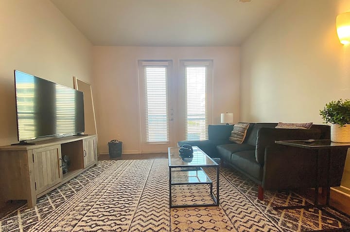 City Nest: Cultural District W 7th. - Lake Worth, TX