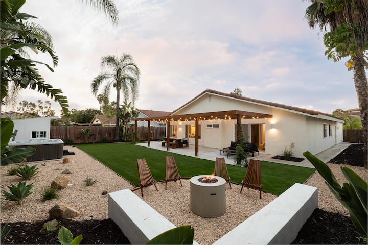 New 4 Bed Home With Spa, Fire Pit, & Tranquil Vibe - Bonsall, CA
