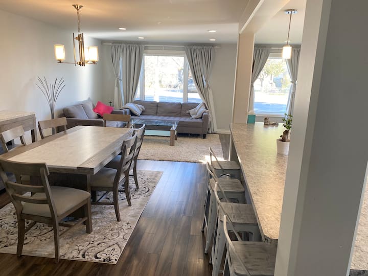 One Bedroom In A Cozy House - Great Slave Lake