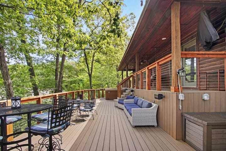 Cozy Log Cabin W/guest House On The Lake! *Hot Tub - Beaver Lake, AR