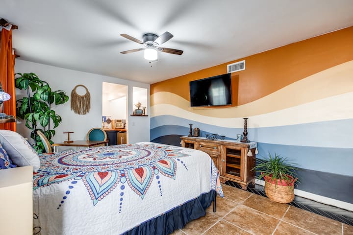 Bohemian Dream Near The Heart Of San Antonio - San Antonio, TX