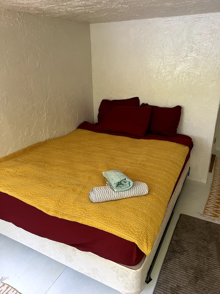 Cozy Room Near Ocean - Hawaii