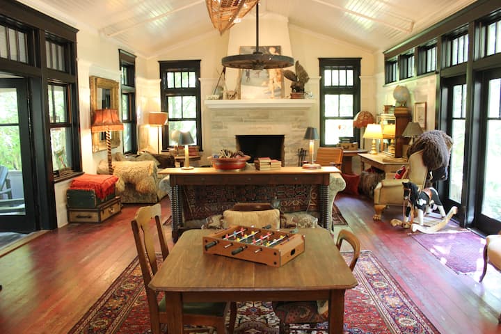 Beautiful Bowen Island Retreat - Bowen Island