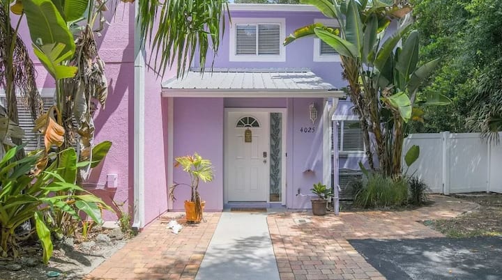 2 Bedroom Nsb Townhouse - New Smyrna Beach, FL