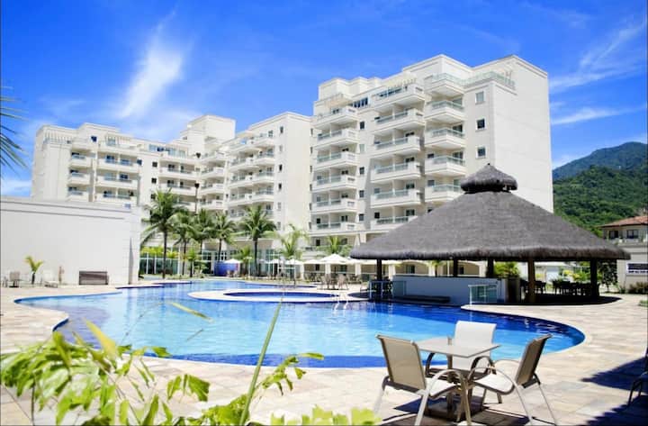 Loft 326 - “Vista Para O Mar Espetacular.” - Mangaratiba