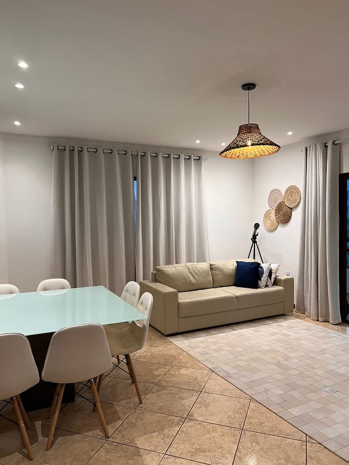 Lindo Apartamento No Mar Grosso Pertinho Do Mar - Laguna