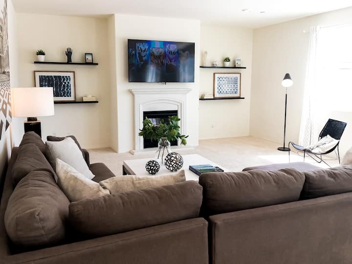 Modern Luxe Haven By Goose Creek Gc | Honest Homes - Jurupa Valley, CA