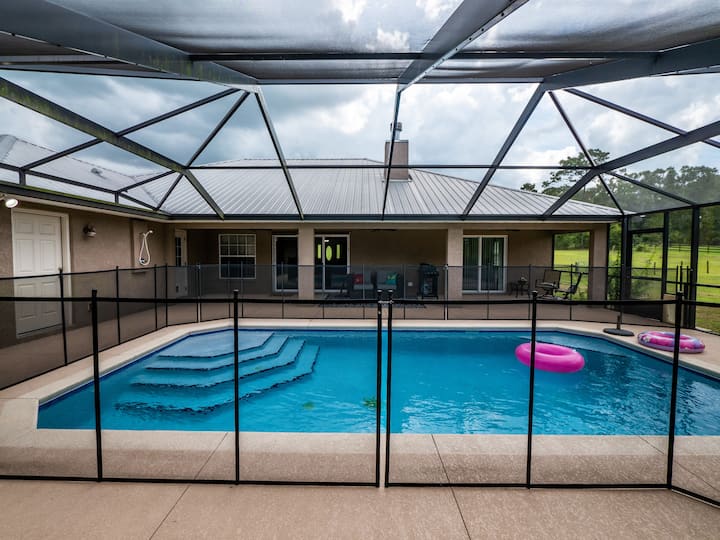 Pool Home, 3bdrms, 5 Mins From Wec! - Ocala, FL
