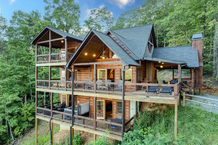 Luxury Mountain/lake View Cabin In Blue Ridge - Blue Ridge, GA