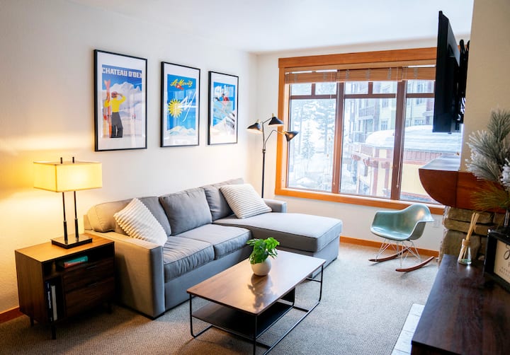 Ski In/ski Out Cozy Condo At The Village! - Mammoth Lakes, CA