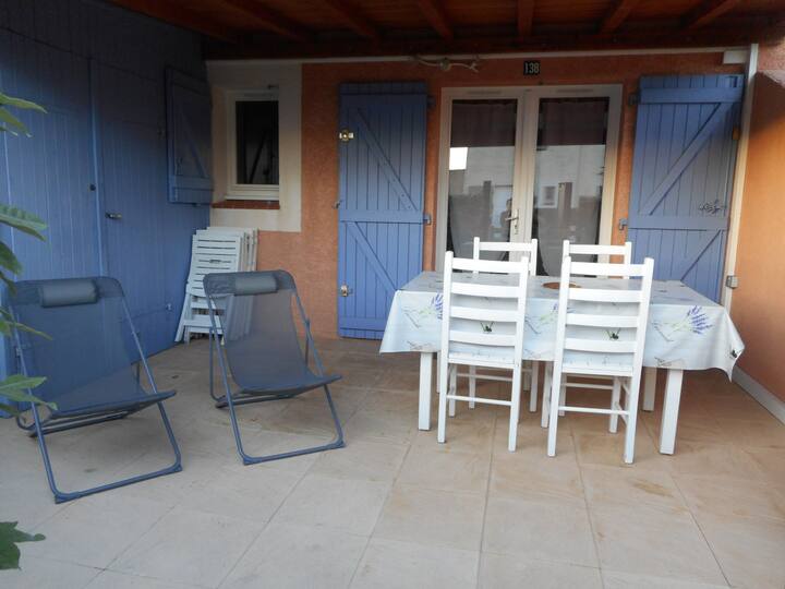 Maison Chaleureuse Avec Piscine Proche De La Mer - Bouzigues