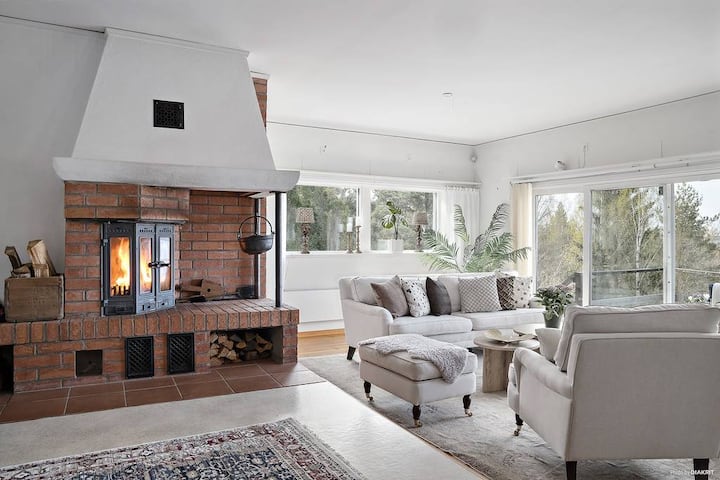 Fantastiskt Boende Med Många Sängplatser - Bålsta